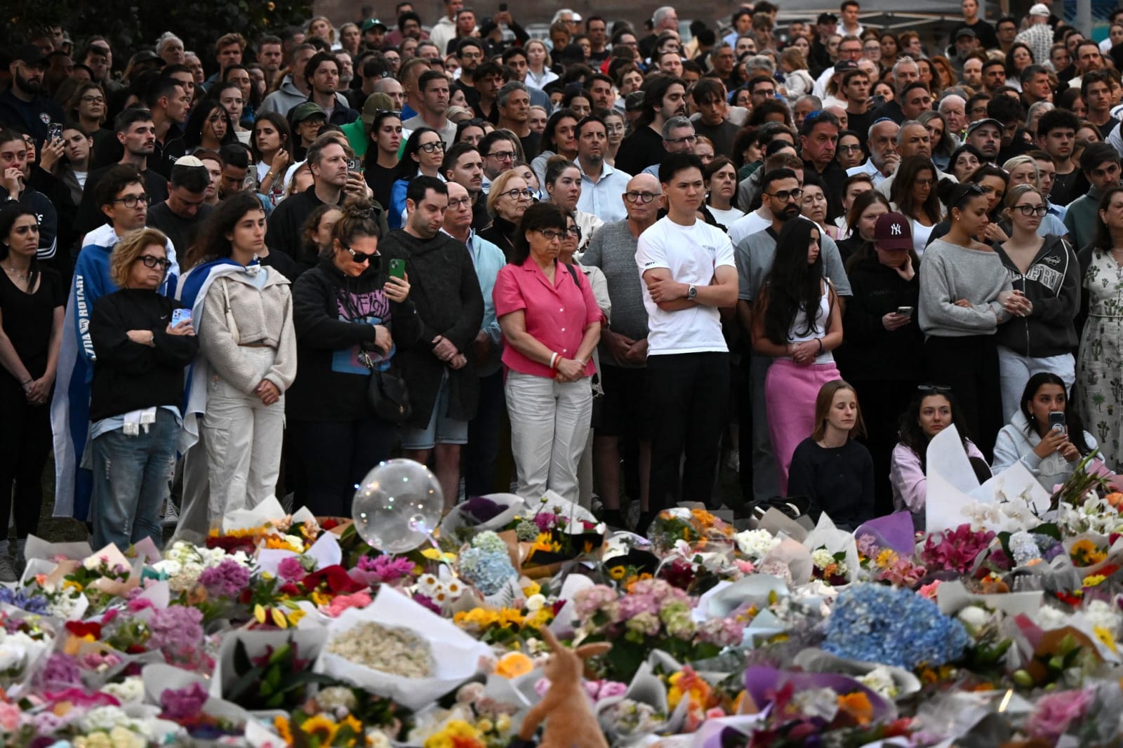 Day of reflection: Australia marks one week since deadly Bondi attack