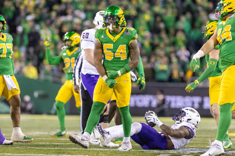 No. 5 Oregon opens as slight favorite over No. 4 Texas Tech in CFP ...