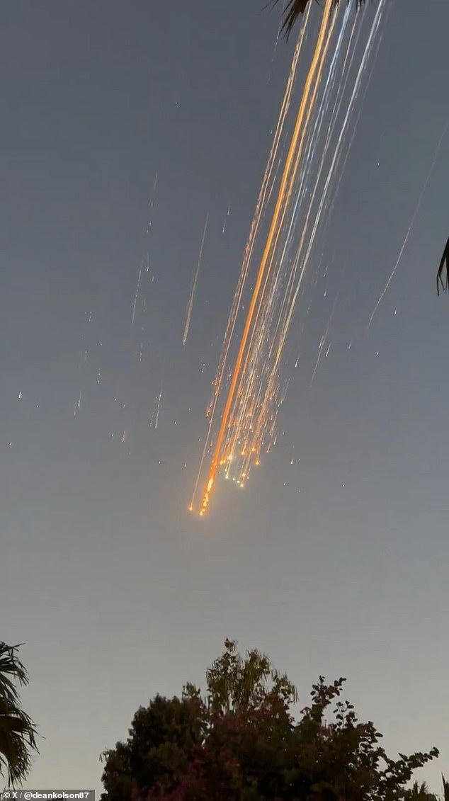 'Extreme risk' warning from FAA after three passenger jets in panic to ...