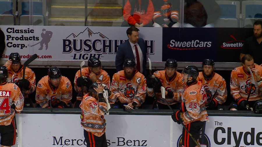 Komets fall in overtime for second straight night in 4-3 loss to Cyclones