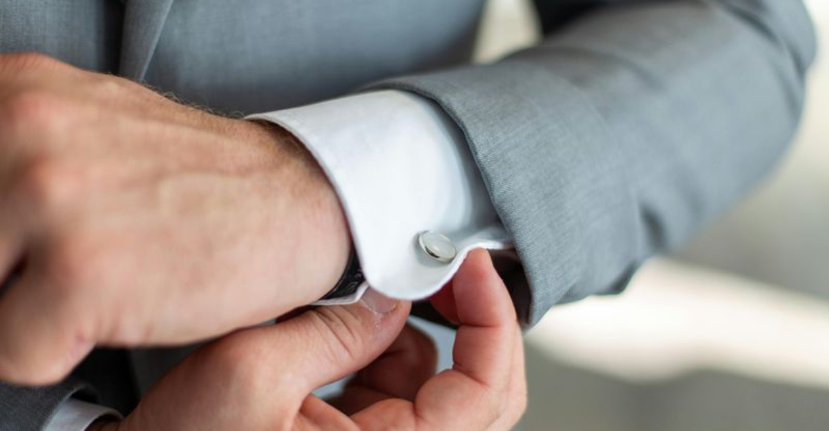 10 clothing details women notice instantly that most men overlook