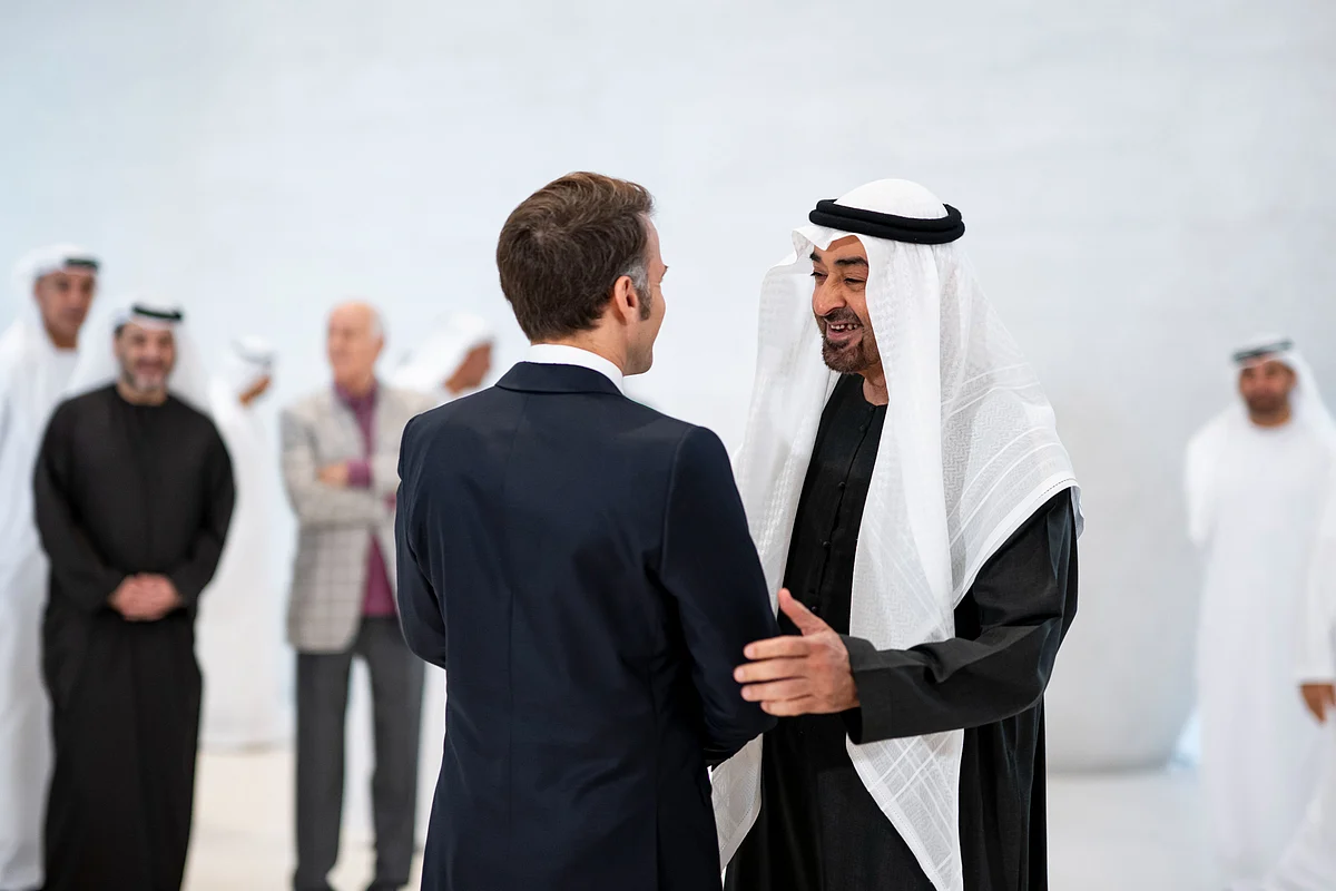 Look: UAE president receives French counterpart in Zayed National ...