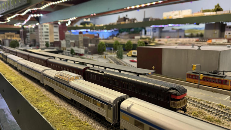 Des aventuriers du rail férus de trains miniatures