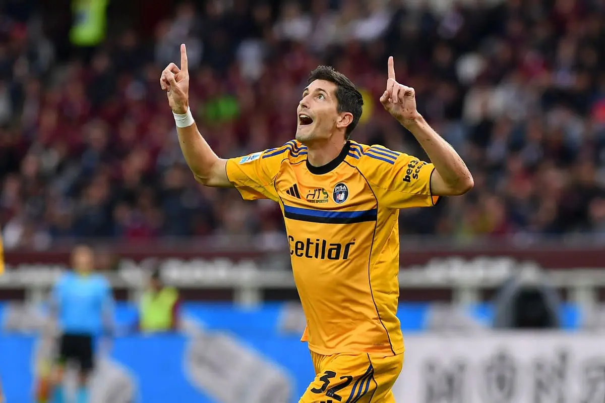 Moreo gela il Cagliari nel finale, il Pisa strappa un pareggio per 2-2 ...