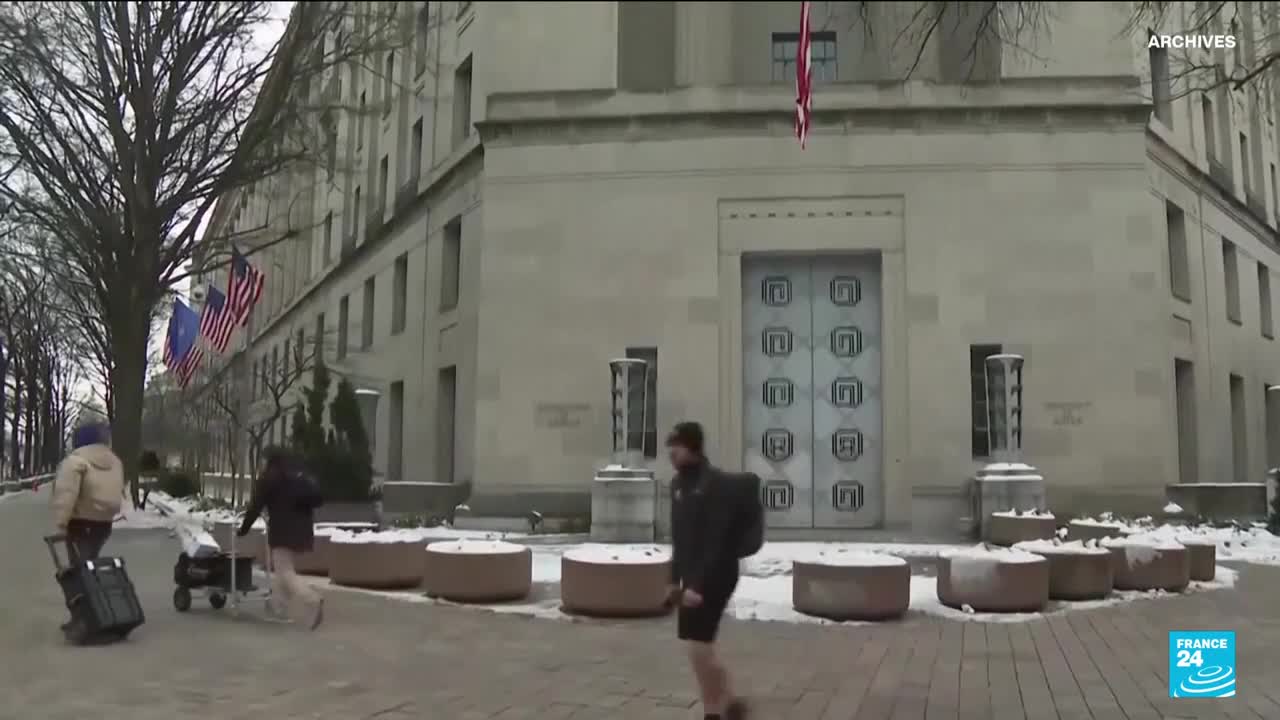 Publication partielle du dossier Epstein : Trump accusé « de cacher la ...