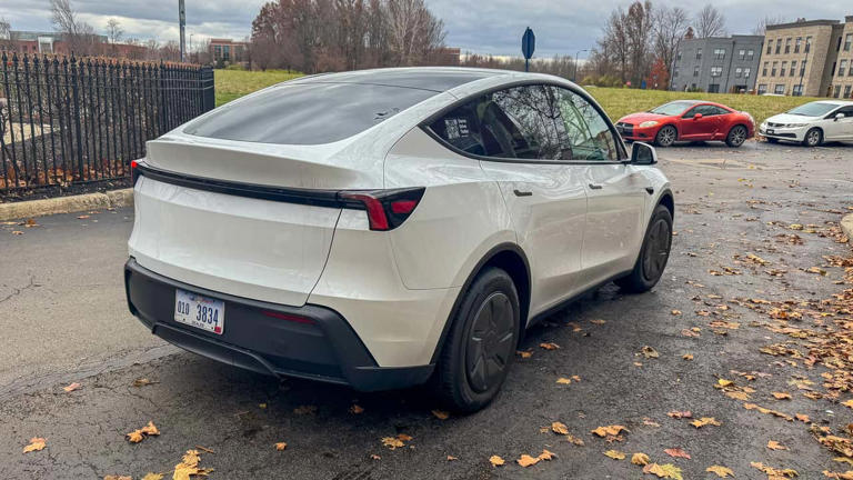 I drove Tesla's budget Model Y Standard. It's not worth it.