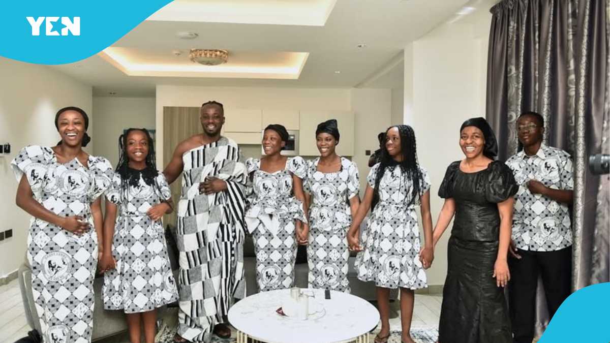 Daddy Lumba's children and Odo Broni display unity in a family photo ...