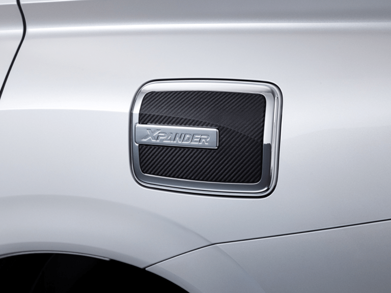 Mitsubishi Xpander jadi makin ganteng pakai aksesori resmi ini, harga ...