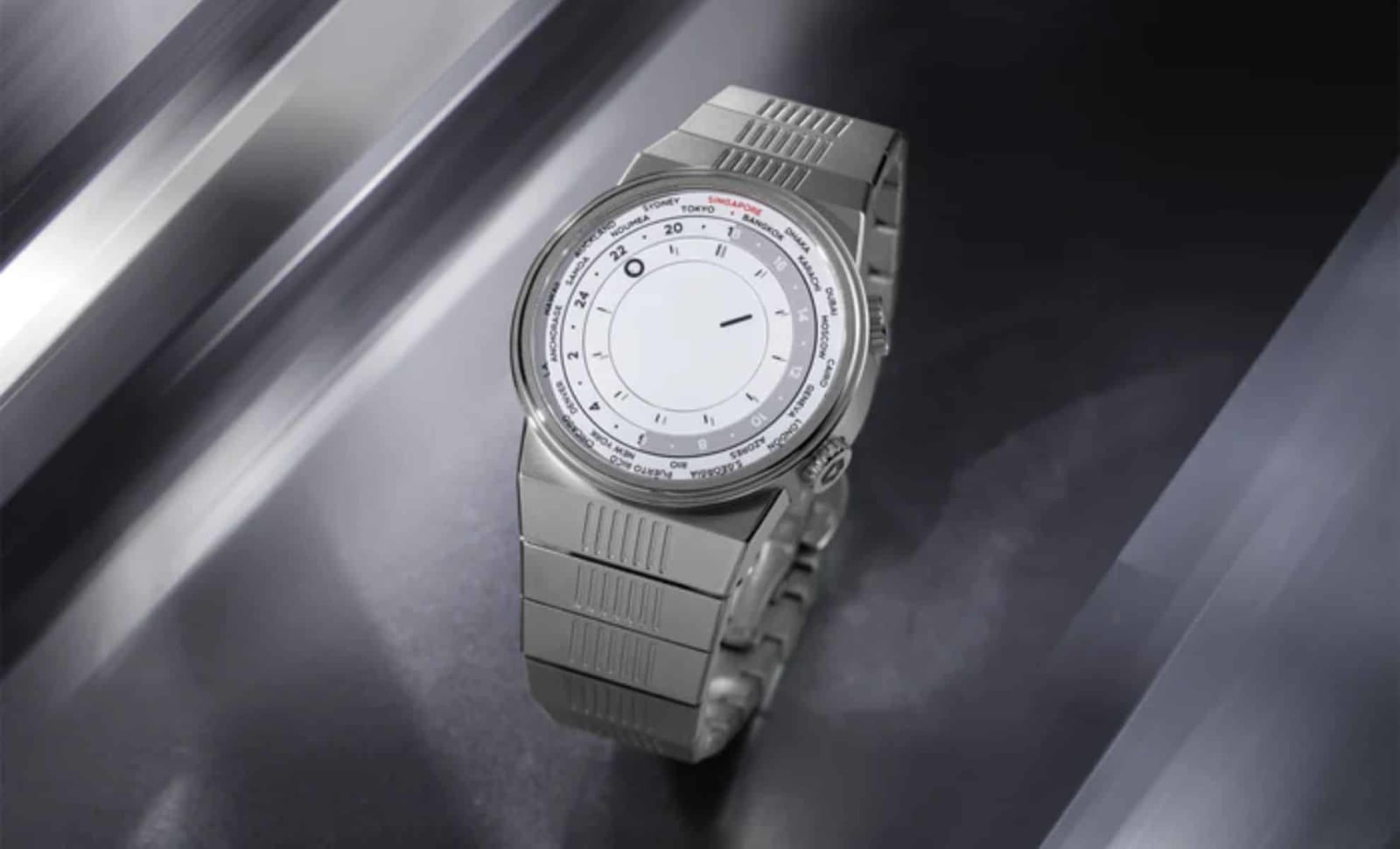 Alterum Worldtimer Horizon : Design minimaliste et innovation horlogère