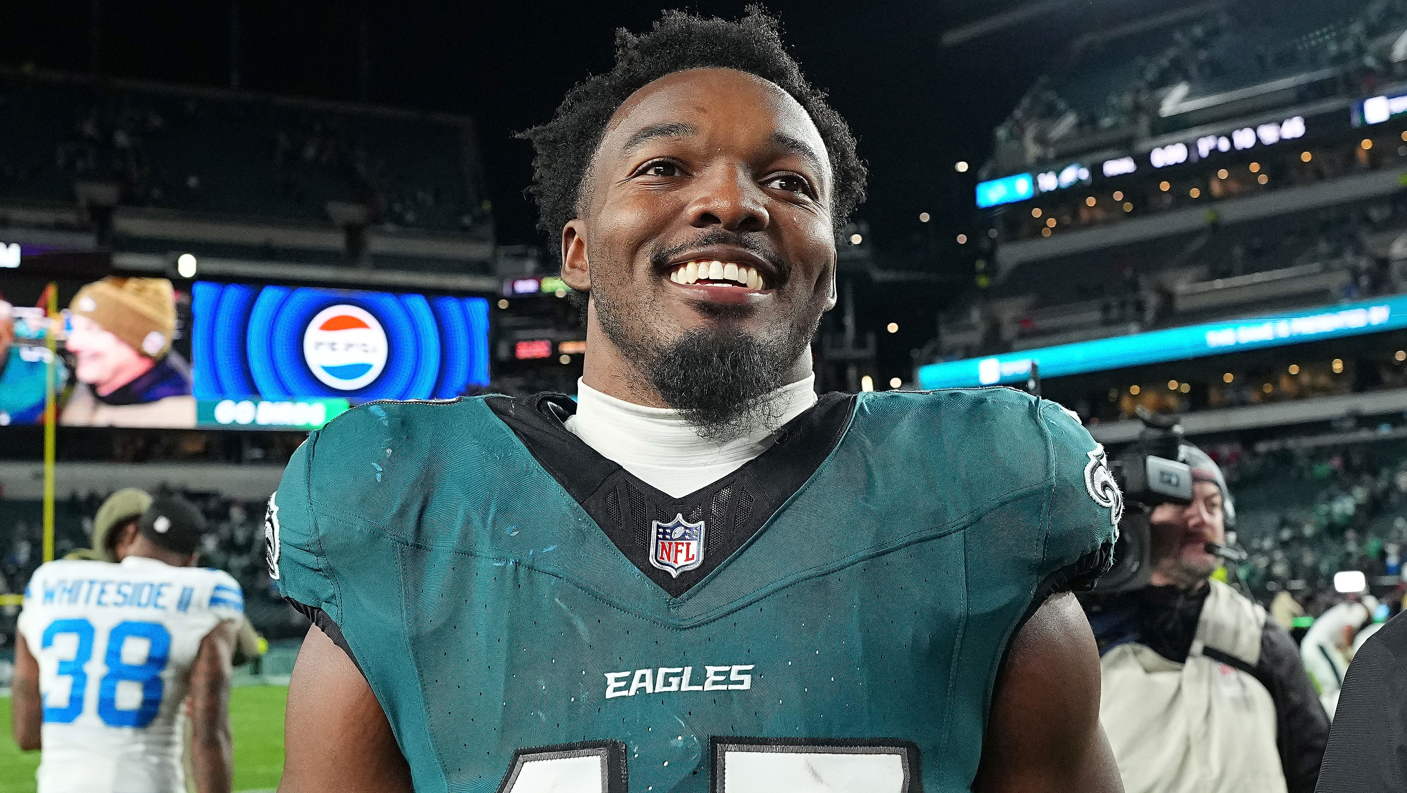 Injury concerns emerge for star Eagles LB after Commanders win
