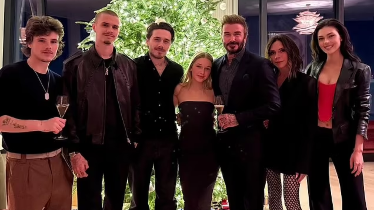 Brooklyn Beckham blocks parents David, Victoria, brother Cruz - all ...