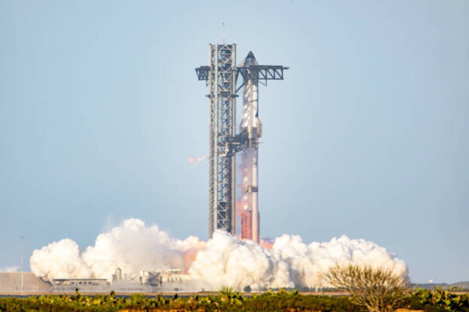 SpaceX rocket explosion put planes at risk, FAA records show