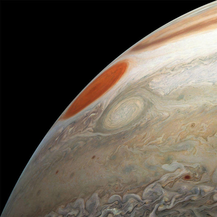 NASA released 30 amazing high-def photos of the largest planet in our ...