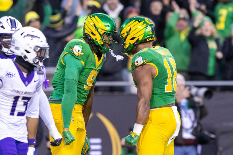 No. 5 Oregon Ducks score 51 points against No. 12 seed James Madison ...