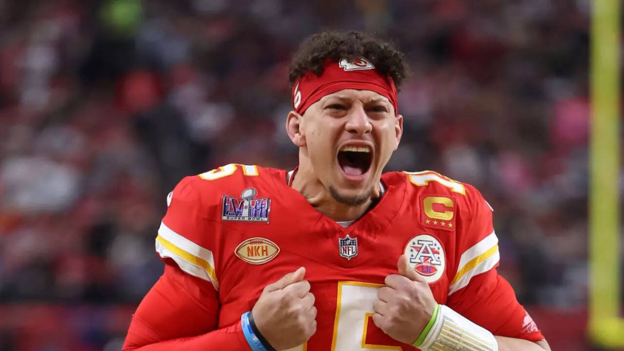NFL ruling sparks controversy after Patrick Mahomes suffers season ...