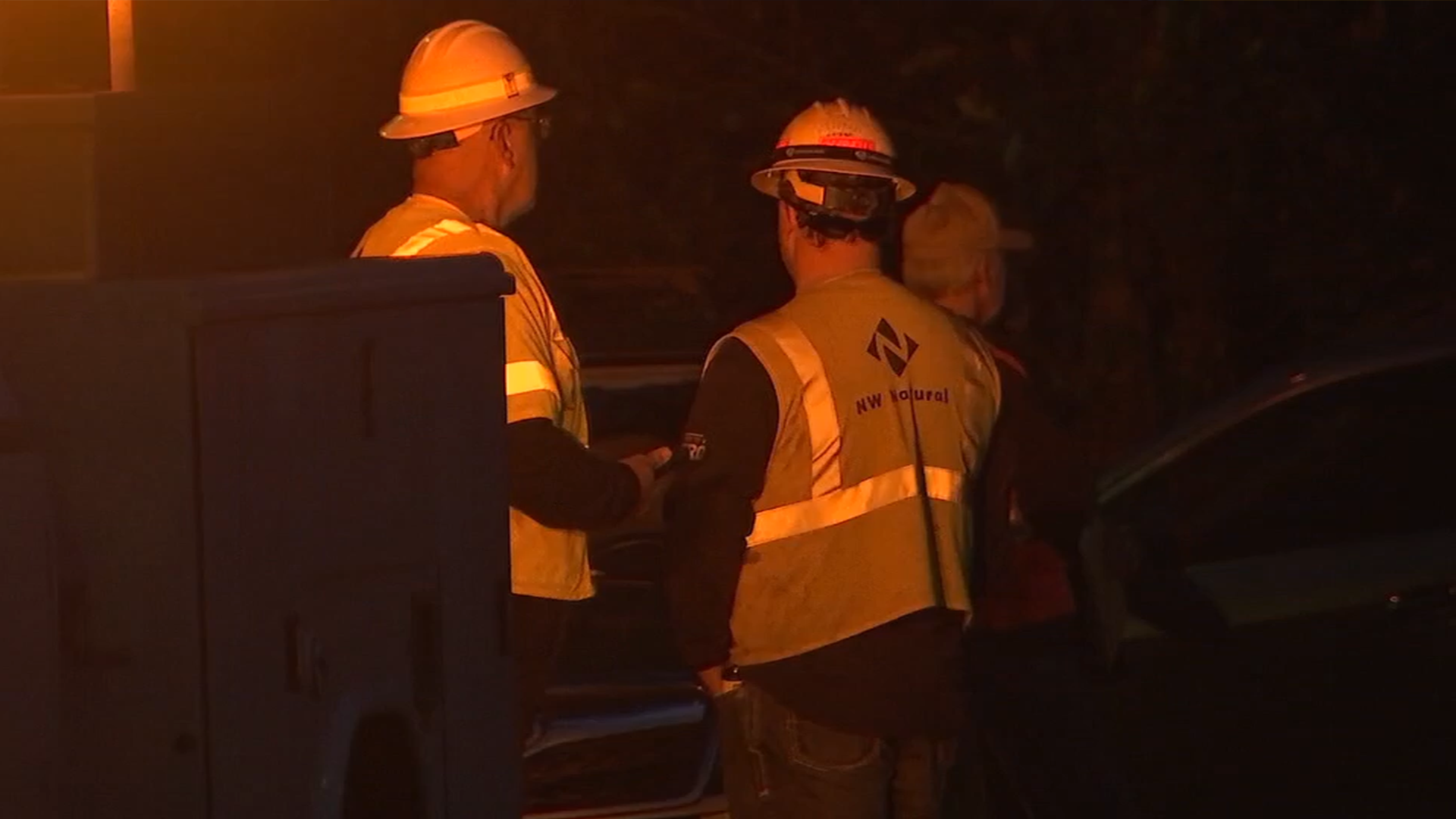 2 Oregon City homes evacuated; crews find more landslide danger signs ...