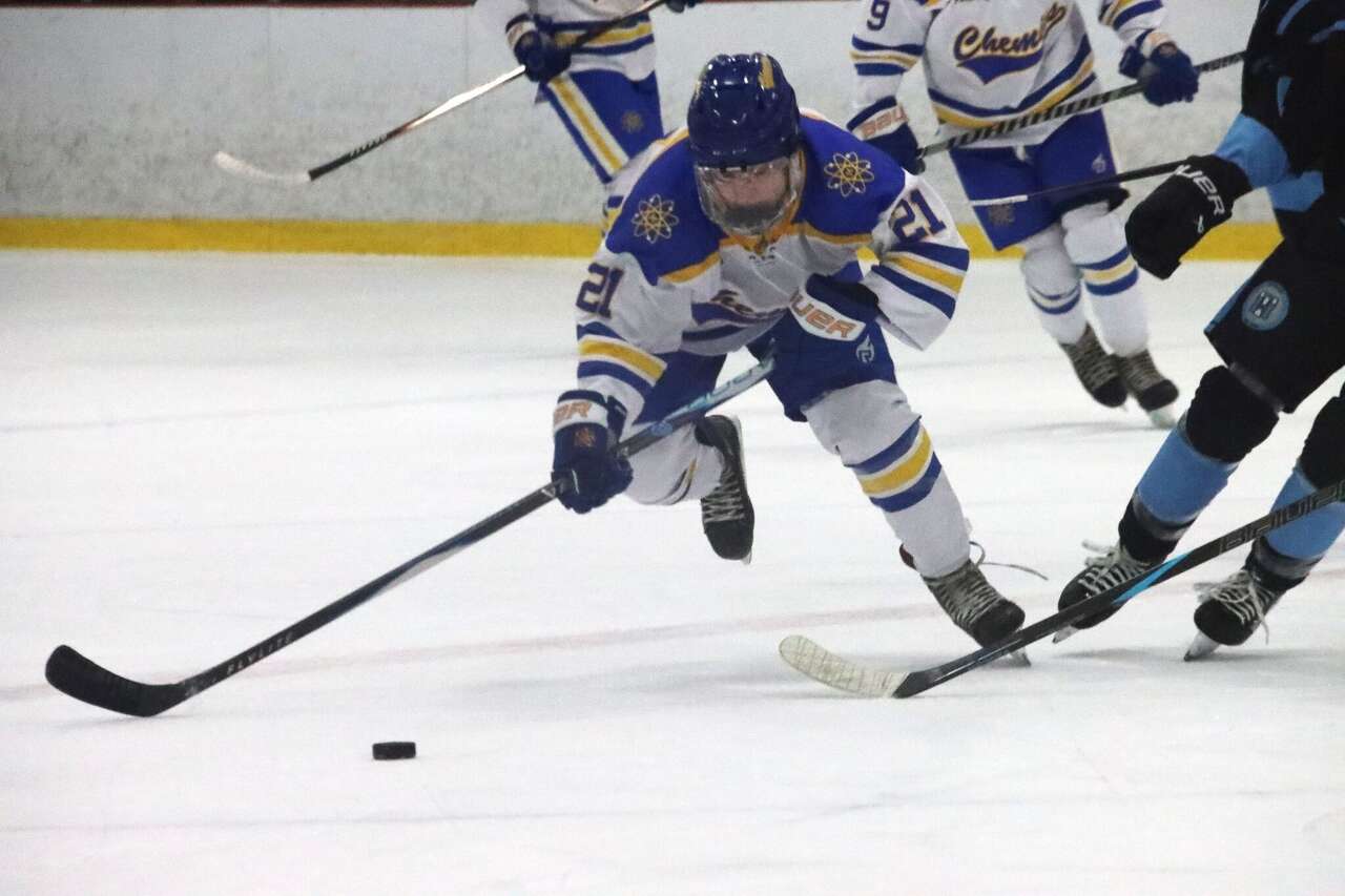 Prep roundup: Midland hockey shuts out Gladwin