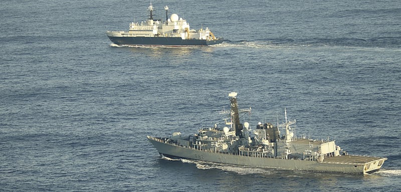 „We. Are. Watching.“ – NATO verfolgt russisches Spionageschiff „Janter ...