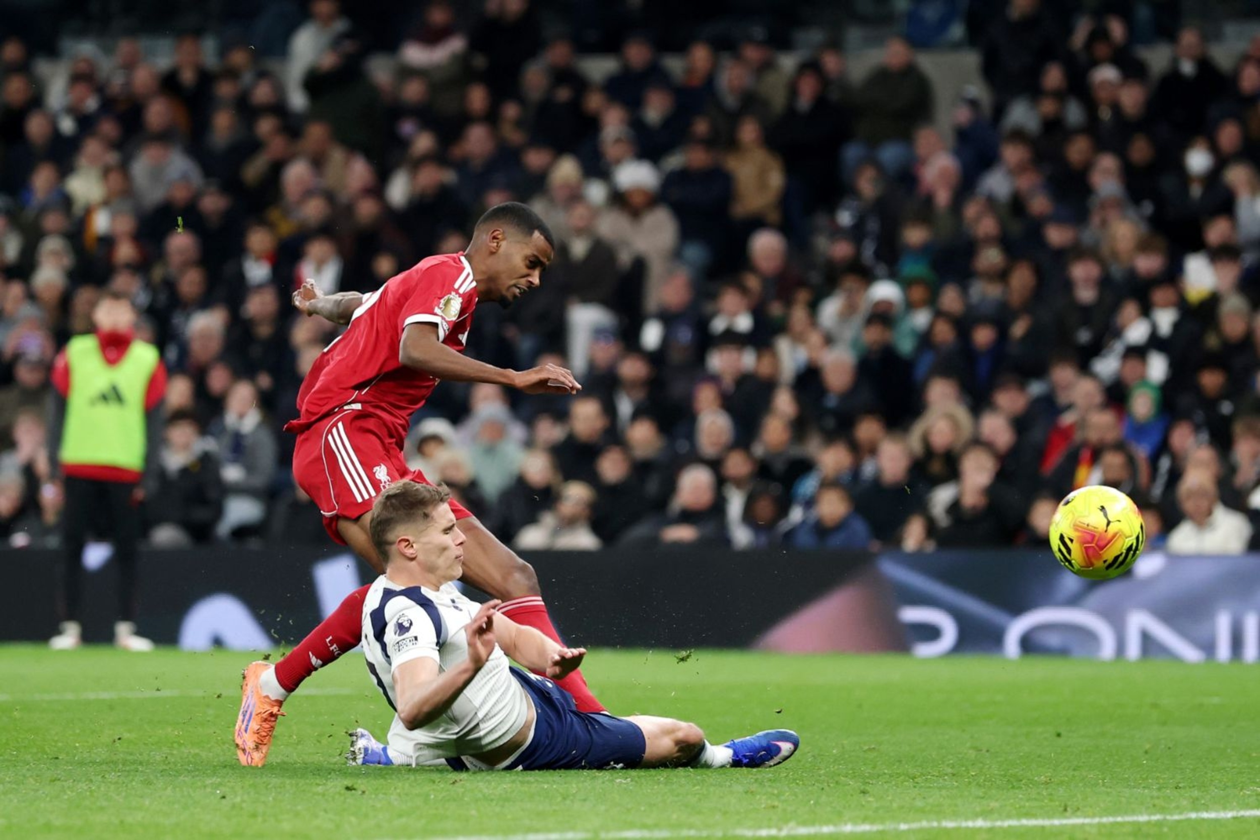 Isak sends message to Liverpool fans as injury reality sinks in