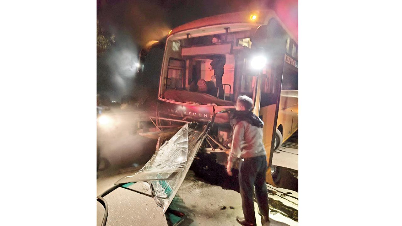 Mathura duo save 100 people from a pile-up on Yamuna Expressway