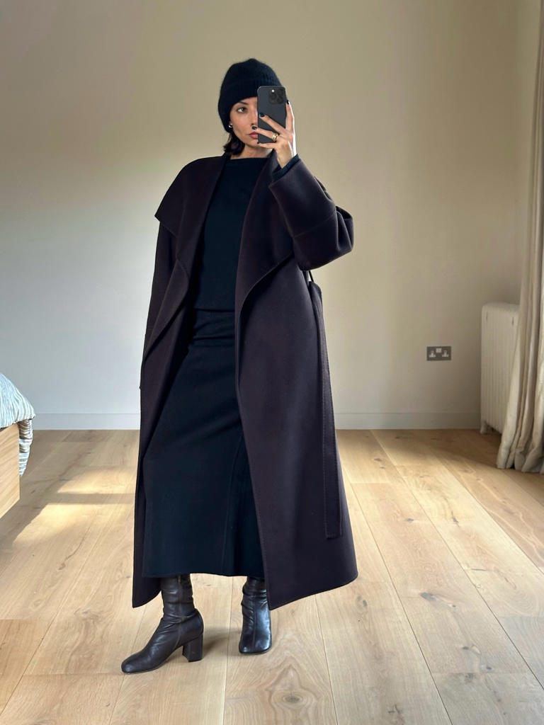 I'm a minimalist fashion editor—6 classic outfit formulas I come back ...