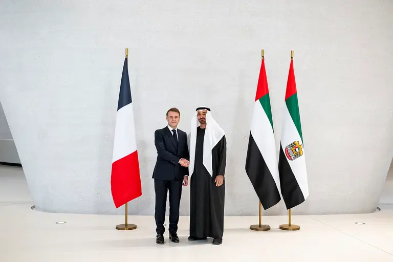 Look: UAE president receives French counterpart in Zayed National ...