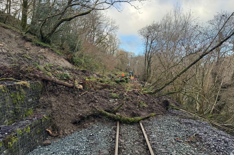 Landslide blocks famous railway as 'torrent' of mud and trees flows ...
