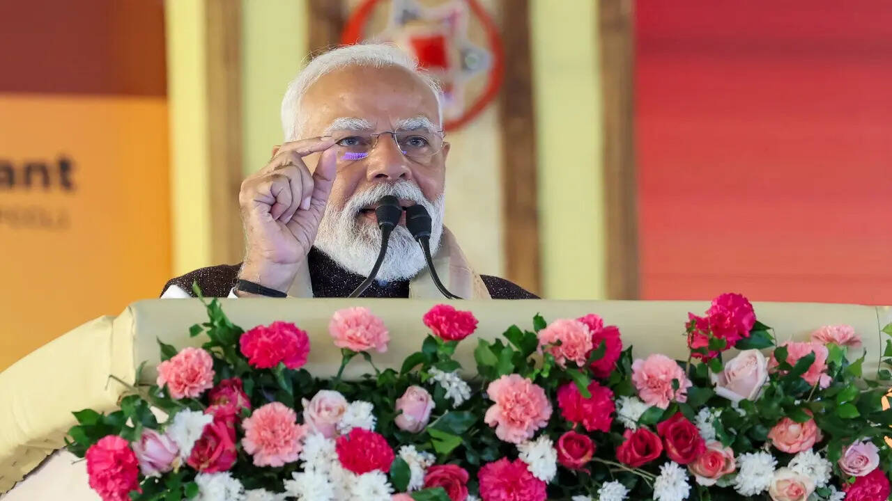 'Anti-national activities': PM Modi launches sharp attack on Congress ...
