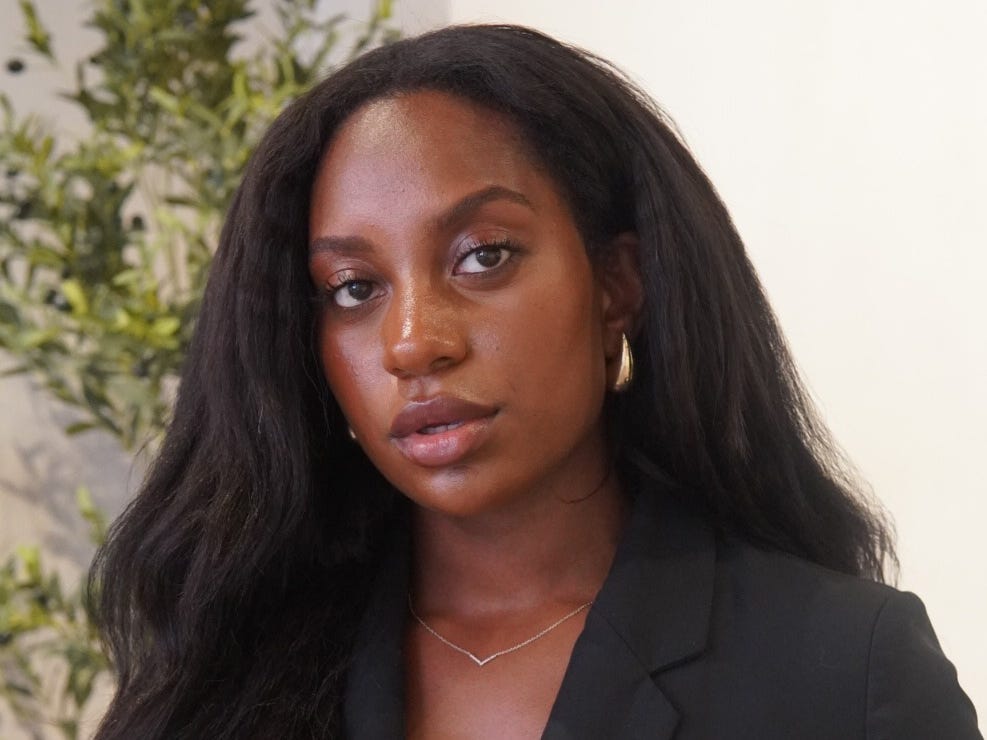 I'm a founder struggling to date. I take note of how men react to my ...