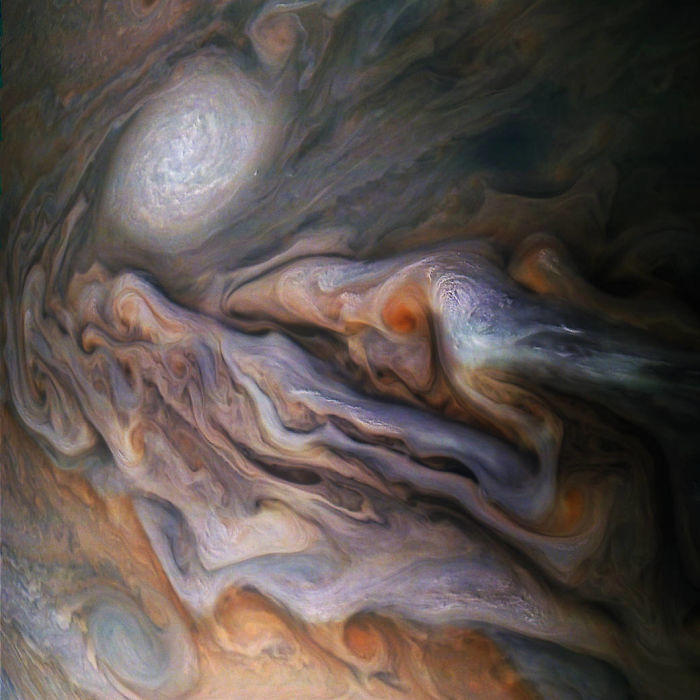 NASA released 30 amazing high-def photos of the largest planet in our ...