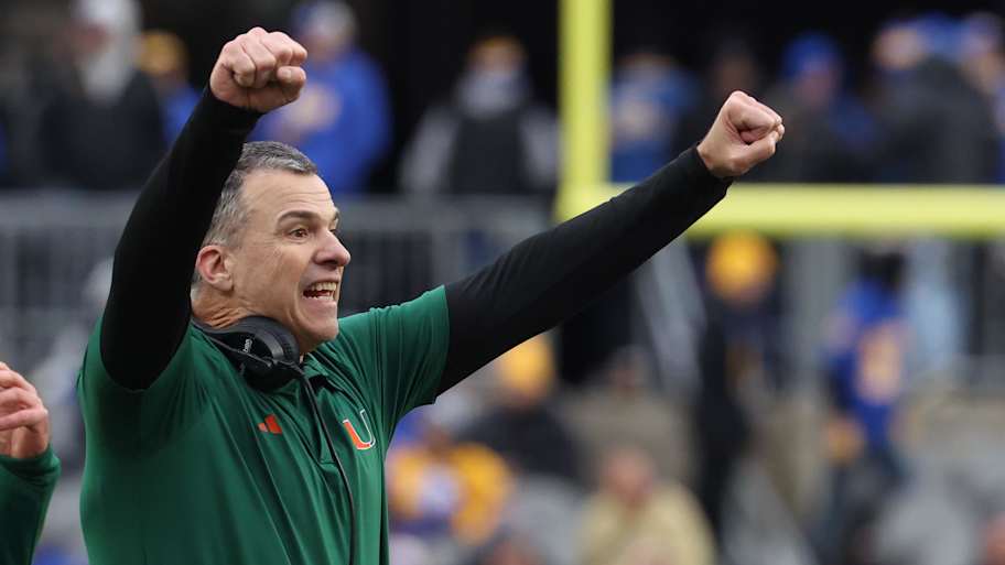 Mario Cristobal has his flaws as a coach, but he did this correctly in ...