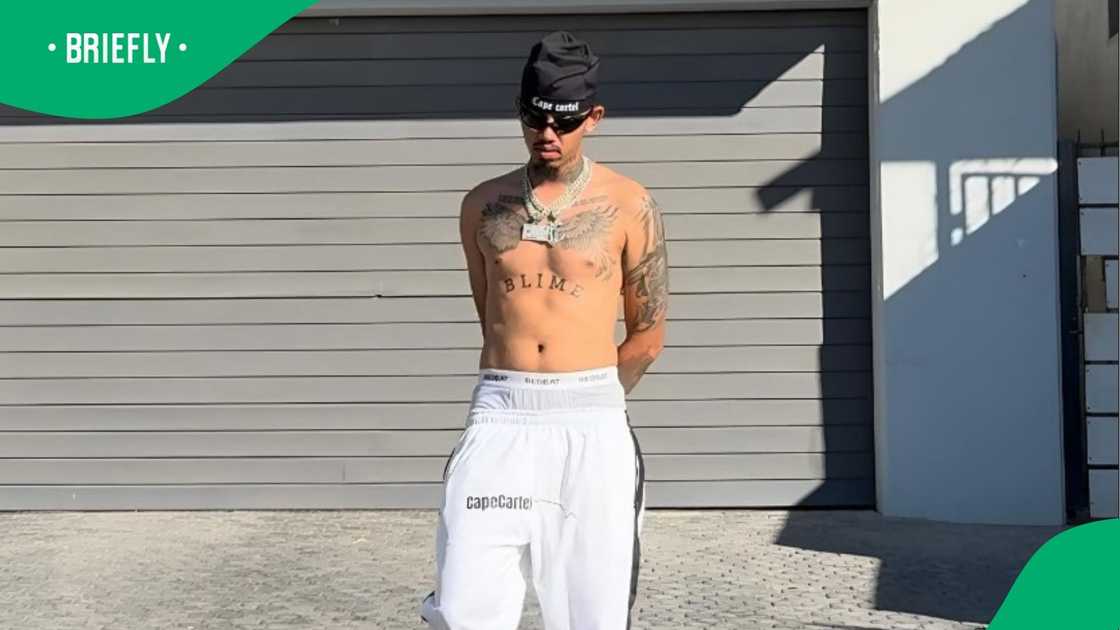 Junior King's funeral in video: Music choice at Gqerbha rapper's burial ...