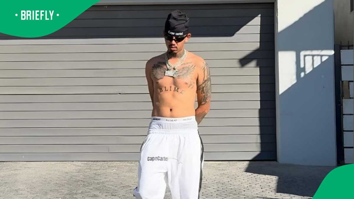 Junior King's funeral in video: Music choice at Gqerbha rapper's burial ...