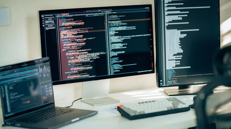 You're using your second monitor wrong - here's how