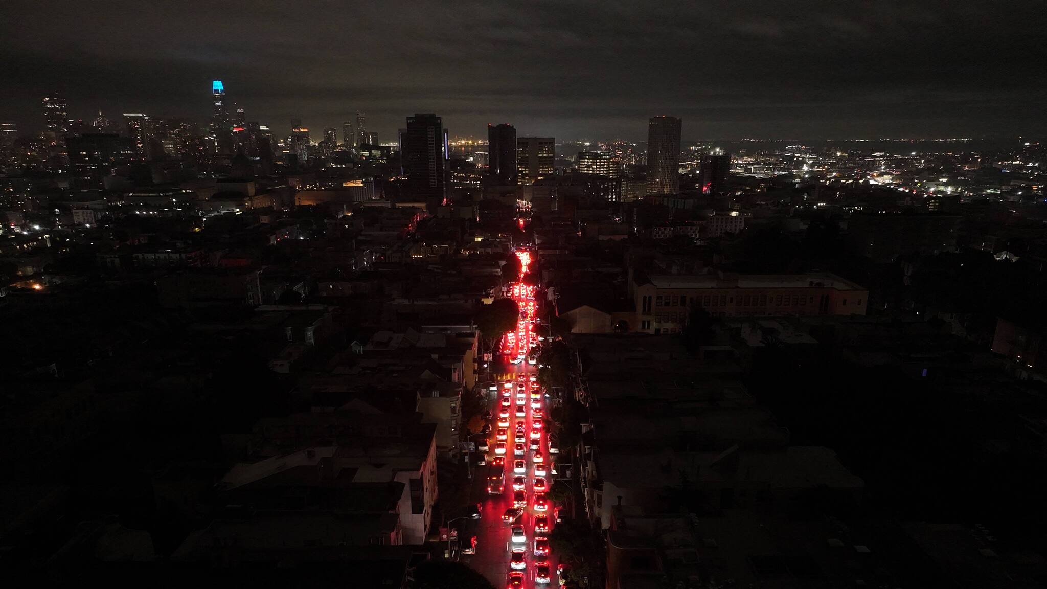 Zehntausende in San Francisco wieder am Netz