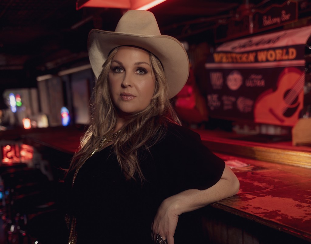 Sunny Sweeney isn't just writing country music. She's talking up the ...
