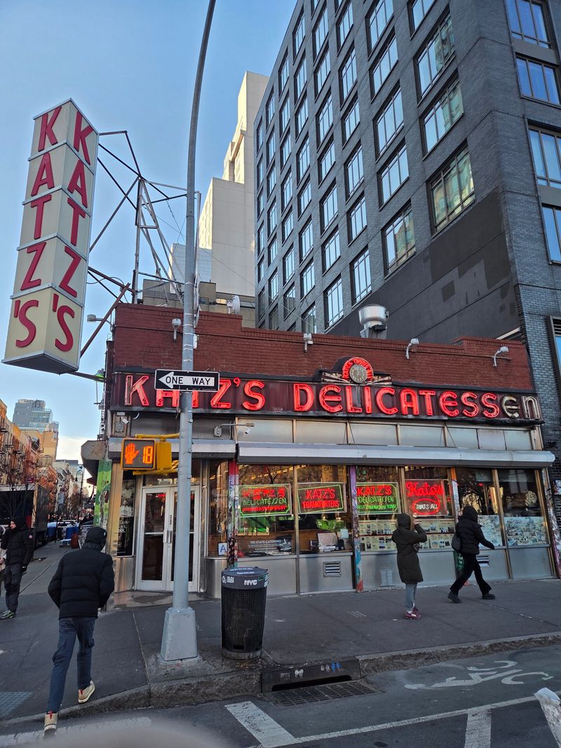 10 iconic New York restaurants you have to visit at least once