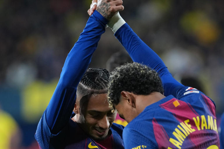 Raphinha and Yamal score as Spanish leader Barcelona beats Villarreal