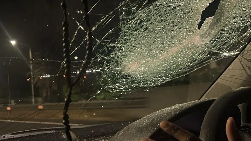 Christmas shoppers on edge after stone-throwing attack near Century City