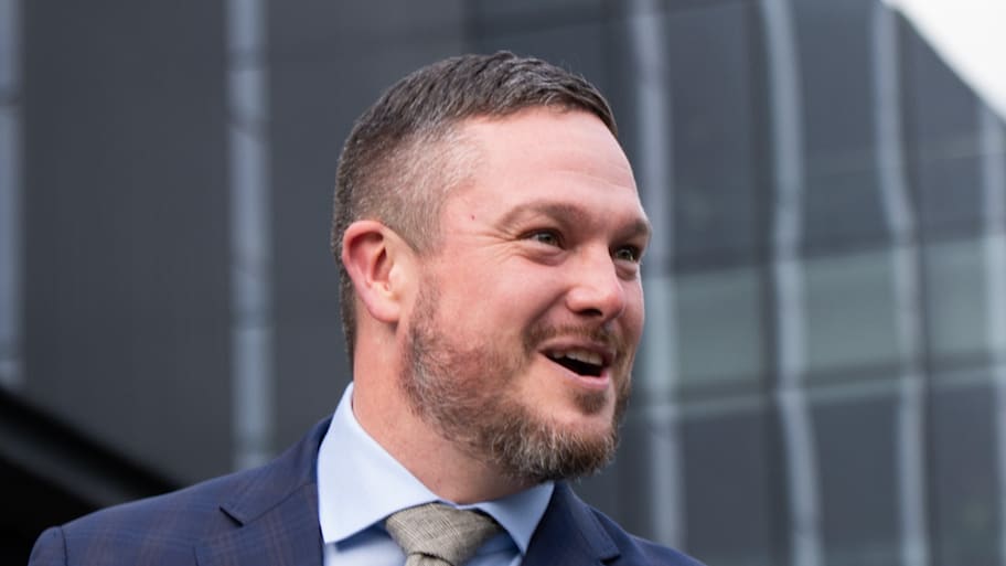 Oregon Ducks spare no expense creating playoff atmosphere in Autzen Stadium