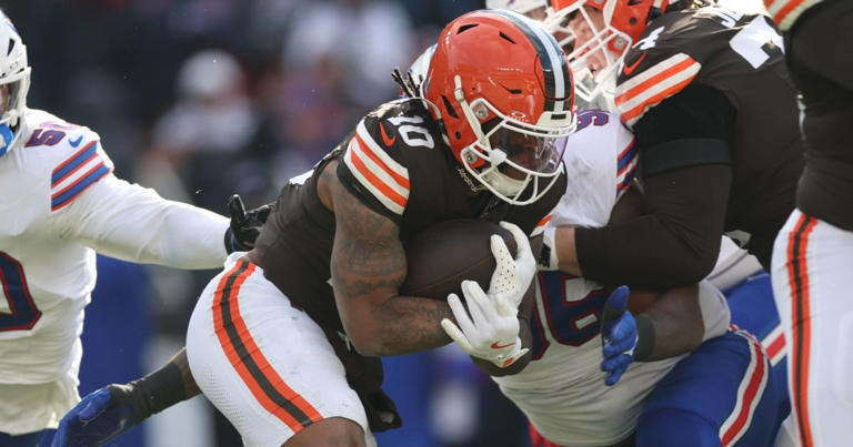 Quinshon Judkins injury update: Browns RB carted off field in air cast