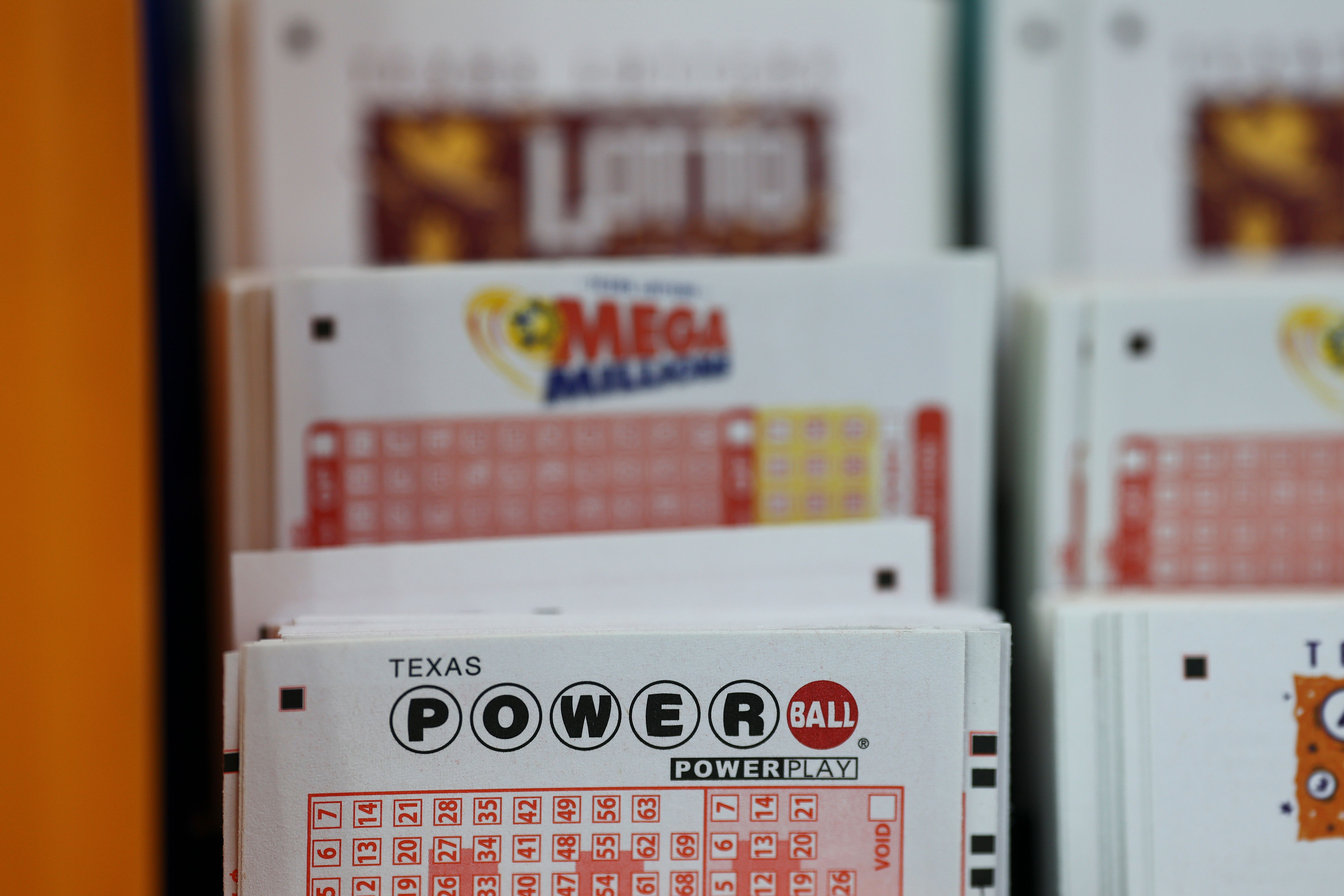 Powerball soars to $1.6B for fourth-largest draw Monday