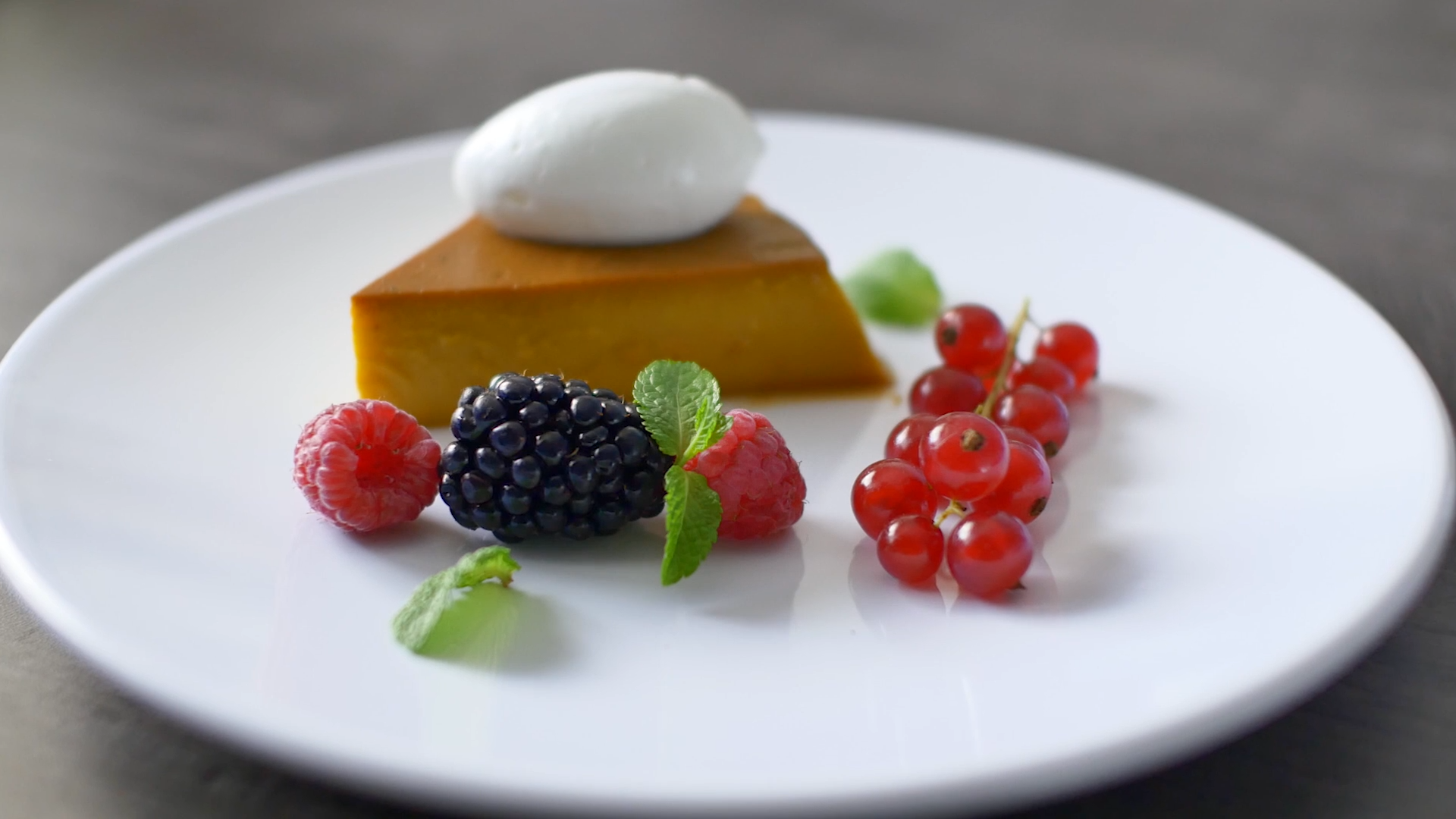 Perfect creamy pumpkin flan!