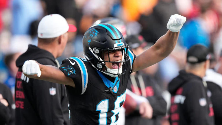 Images from Bucs’ costly NFC South loss to the Panthers in Charlotte