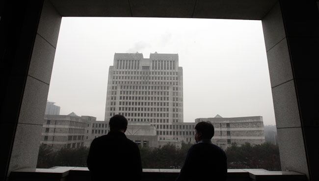 Prosecutors, judges lead corruption reports to high-ranking officials ...