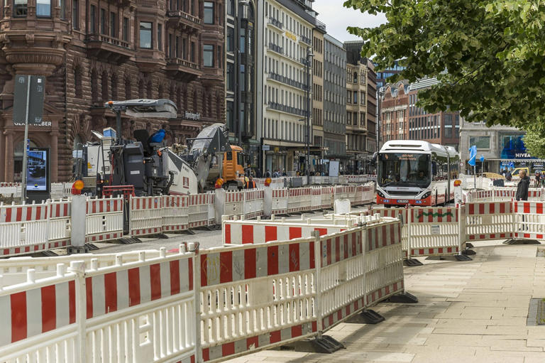 Hamburg im Haltestellen-Wahnsinn – HVV-Fahrgäste wüten über Verlegung