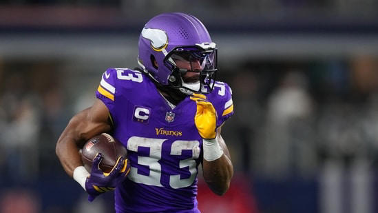 Aaron Jones, Jordan Mason injury news: Vikings give latest update, fans ...