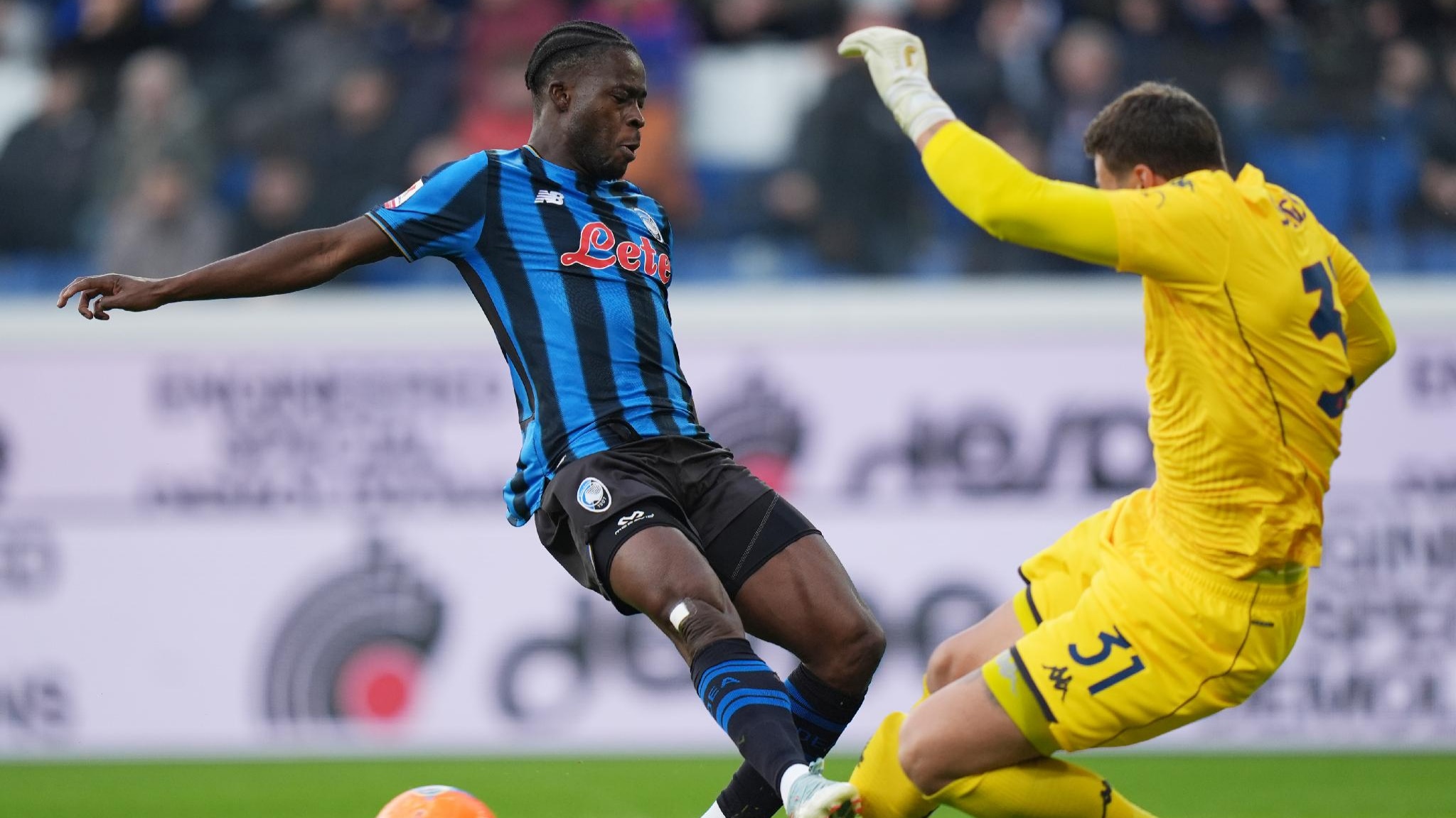 Serie A, in campo Genoa-Atalanta: Vitinha e Maldini titolari