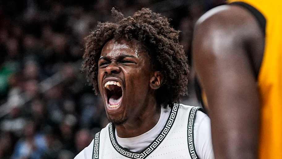 Coen Carr sets career high against Oakland