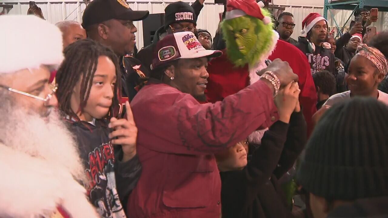 Atlanta rapper Offset brings Christmas cheer to local families at Toys ...
